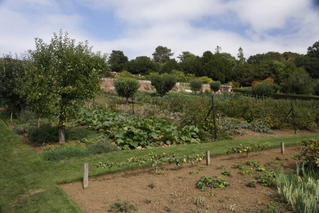 The Complete Guide to Visiting Upton House and Garden ⋆ Roots and Maps