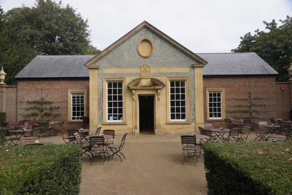 The Complete Guide to Visiting Upton House and Garden ⋆ Roots and Maps